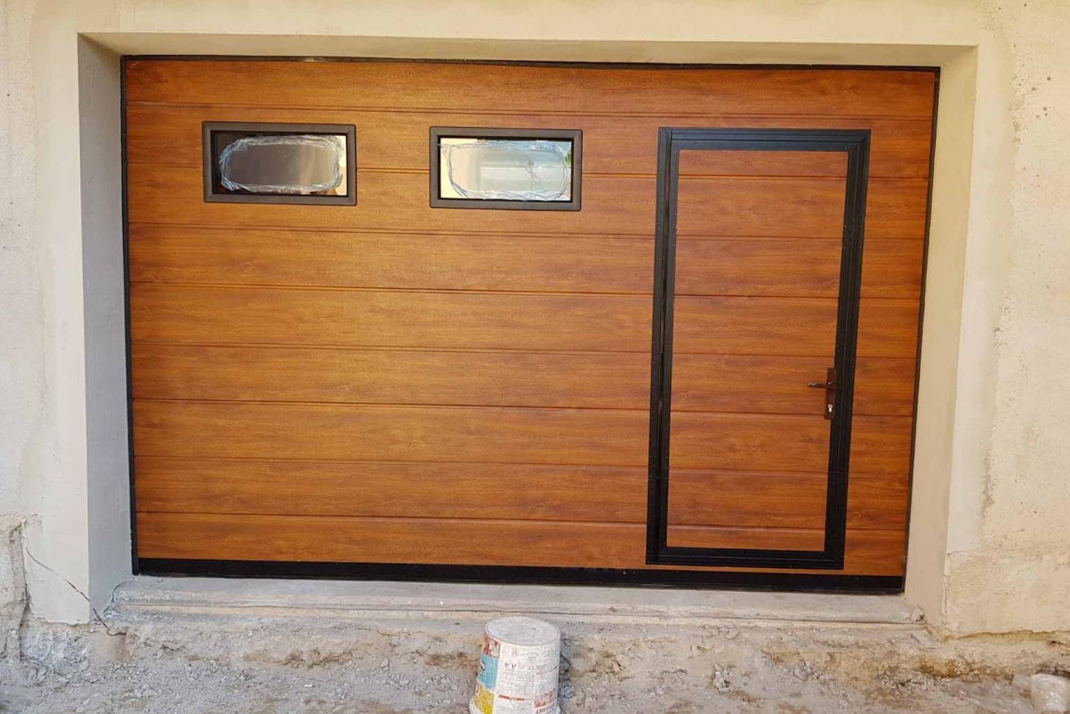 Usi de Garaj Sectionale & Tip Rulou | Pret Ieftin-Producator